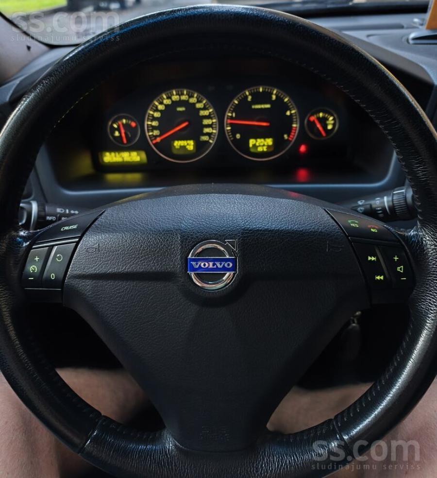 Zaļš Volvo S60 2004 Daugavpils, ar dzinēja tilpumu 2.40 L un nobraukumu 221 tūkst. km par 1950 €, foto 15 vietnē AUTOMOTO.COM.LV