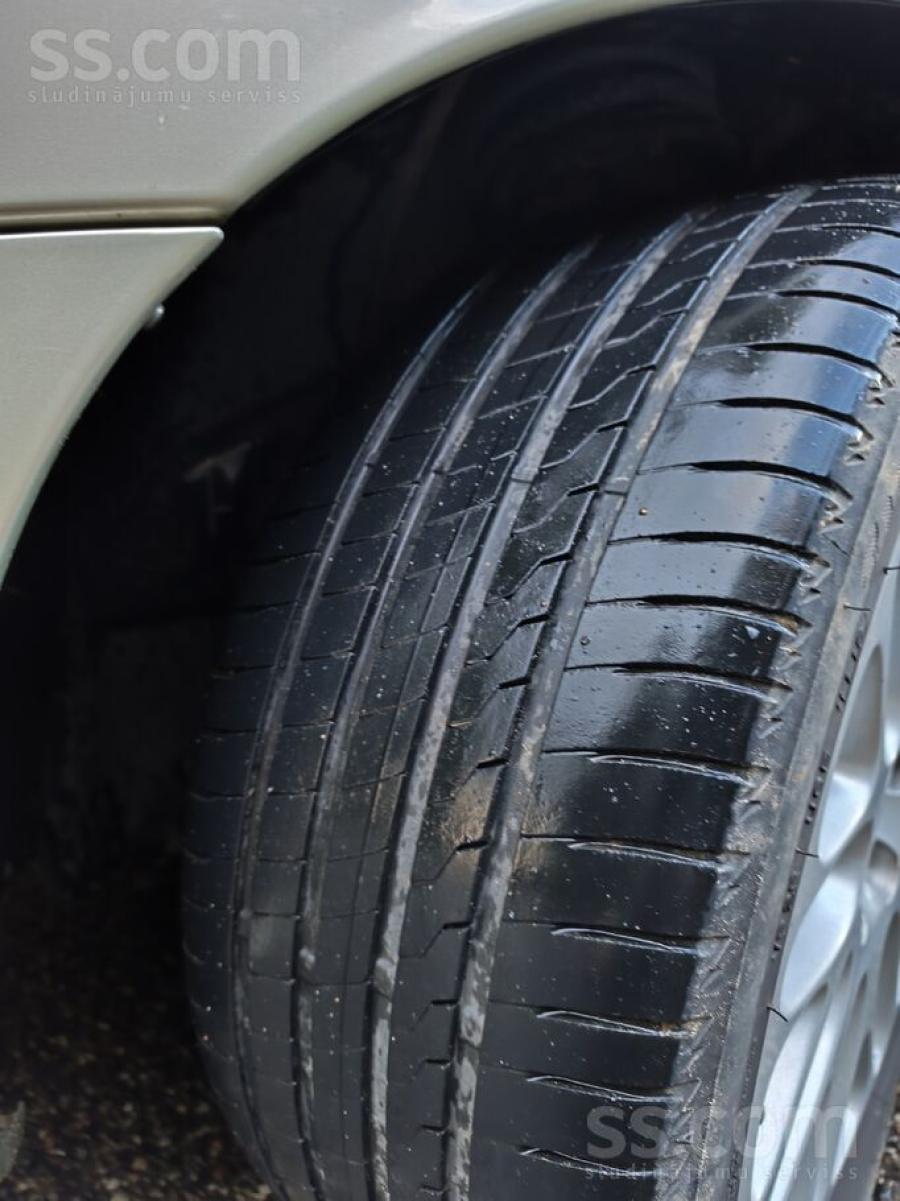 Zaļš Volvo S60 2004 Daugavpils, ar dzinēja tilpumu 2.40 L un nobraukumu 221 tūkst. km par 1950 €, foto 21 vietnē AUTOMOTO.COM.LV