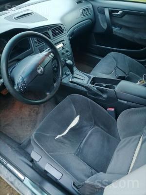 Zaļš Volvo S60 2004 Cēsis, ar dzinēja tilpumu 2.40 L un nobraukumu 570 tūkst. km par 1500 €, foto 8 vietnē AUTOMOTO.COM.LV
