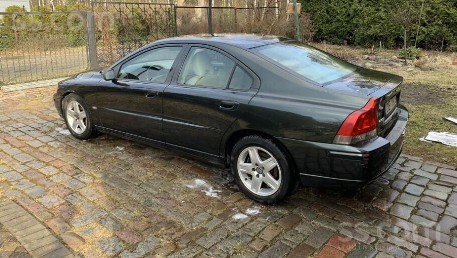Zaļš Volvo S60 2005 Rīga, ar dzinēja tilpumu 2.40 L un nobraukumu 350 tūkst. km par 850 €, foto 2 vietnē AUTOMOTO.COM.LV