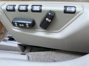 Green Volvo S60 2005 in Riga, with an engine capacity of 2.40 L and mileage of 249 thousand km for 1500 €, photo 12 on AUTOMOTO.COM.LV