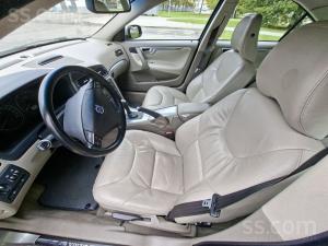 Green Volvo S60 2006 in Riga, with an engine capacity of 2.40 L and mileage of 256 thousand km for 1850 €, photo 7 on AUTOMOTO.COM.LV