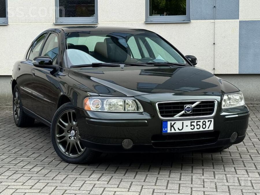 Zaļš Volvo S60 2007 Jelgava, ar dzinēja tilpumu 2.40 L un nobraukumu 0 tūkst. km par 1450 €, foto 2 vietnē AUTOMOTO.COM.LV