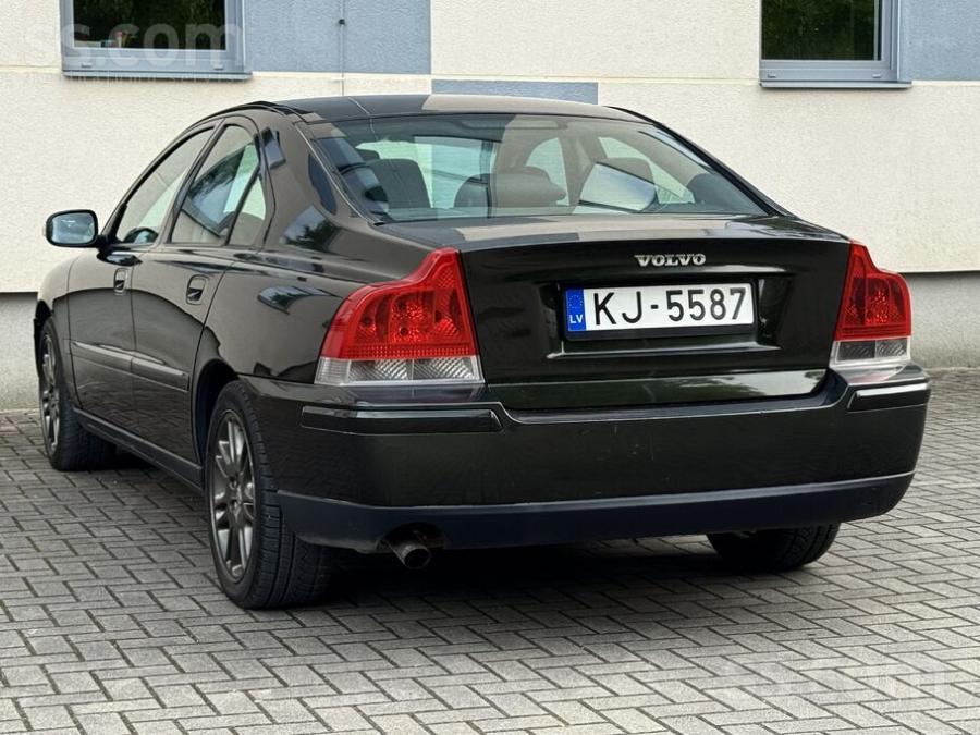 Zaļš Volvo S60 2007 Jelgava, ar dzinēja tilpumu 2.40 L un nobraukumu 0 tūkst. km par 1450 €, foto 4 vietnē AUTOMOTO.COM.LV