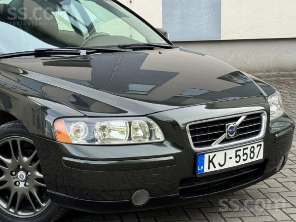 Zaļš Volvo S60 2007 Jelgava, ar dzinēja tilpumu 2.40 L un nobraukumu 0 tūkst. km par 1450 €, foto 9 vietnē AUTOMOTO.COM.LV