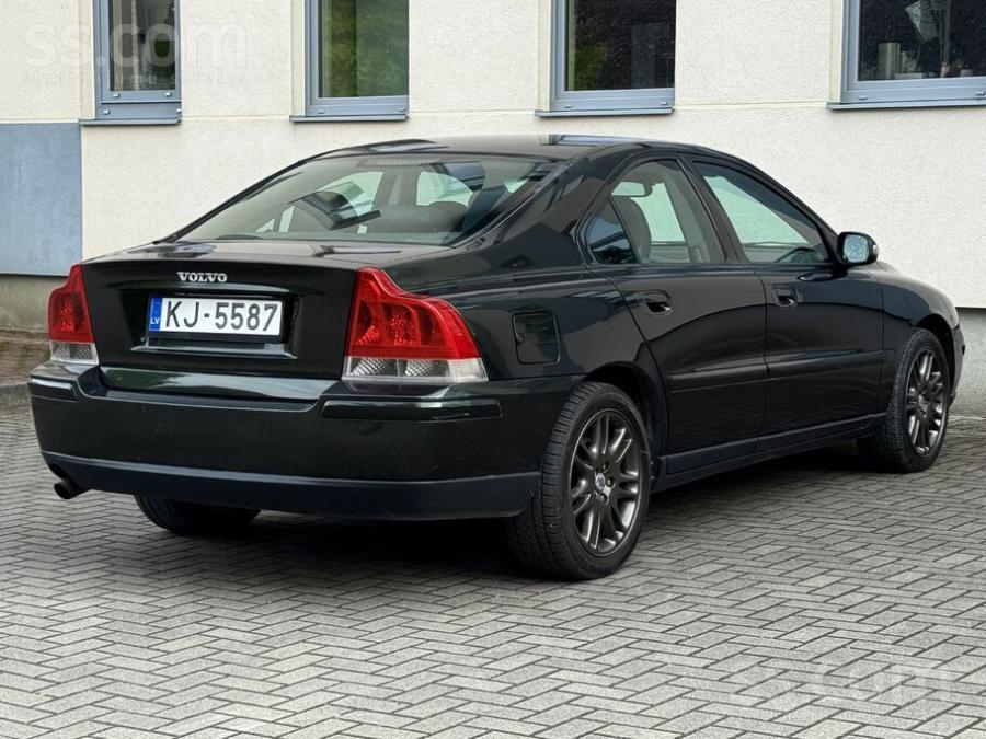 Zaļš Volvo S60 2007 Jelgava, ar dzinēja tilpumu 2.40 L un nobraukumu 0 tūkst. km par 1450 €, foto 10 vietnē AUTOMOTO.COM.LV