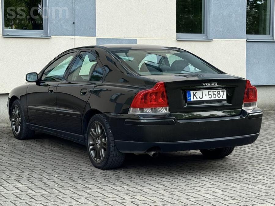 Zaļš Volvo S60 2007 Jelgava, ar dzinēja tilpumu 2.40 L un nobraukumu 0 tūkst. km par 1450 €, foto 11 vietnē AUTOMOTO.COM.LV