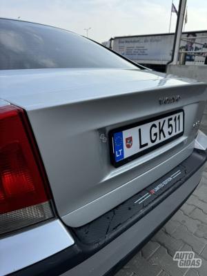 Grey Volvo S60 2002 in Vilnius, with an engine capacity of 2.40 L and mileage of 370 thousand km for 1450 €, photo 12 on AUTOMOTO.COM.LV