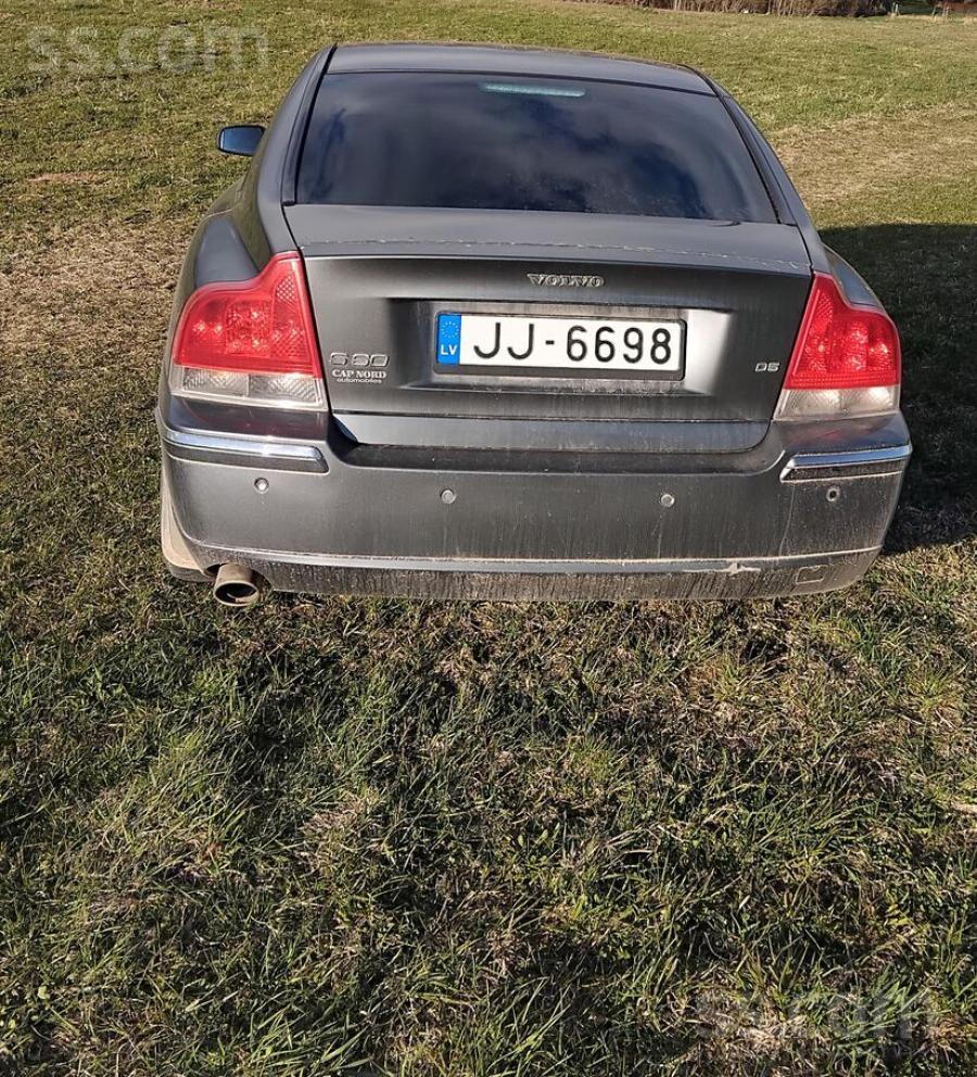 Pelēks Volvo S60 2006 Preiļi, ar dzinēja tilpumu 2.40 L un nobraukumu 359 tūkst. km par 1500 €, foto 5 vietnē AUTOMOTO.COM.LV