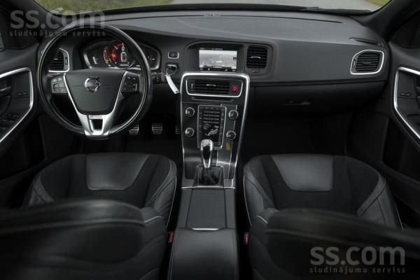 Pelēks Volvo S60 2015 Jelgava, ar dzinēja tilpumu 2.00 L un nobraukumu 314 tūkst. km par 7900 €, foto 6 vietnē AUTOMOTO.COM.LV