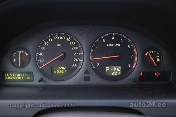 Серый Вольво С60 2001 в Таллин, объемом двигателя 2.40 л и пробегом 363 тыс. км за 2500 €, фото 11 на AUTOMOTO.COM.LV
