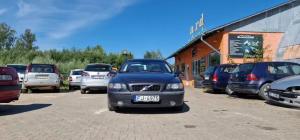 Pelēks Volvo S60 2001 Valmiera, ar dzinēja tilpumu 2.40 L un nobraukumu 328 tūkst. km par 1000 €, foto 9 vietnē AUTOMOTO.COM.LV