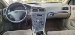 Pelēks Volvo S60 2001 Valmiera, ar dzinēja tilpumu 2.40 L un nobraukumu 490 tūkst. km par 700 €, foto 10 vietnē AUTOMOTO.COM.LV