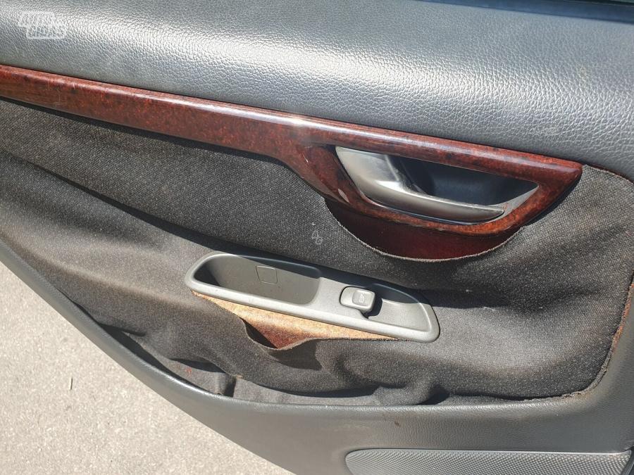 Pelēks Volvo S60 2001 Viļņa, ar dzinēja tilpumu 2.40 L un nobraukumu 392 tūkst. km par 1200 €, foto 21 vietnē AUTOMOTO.COM.LV