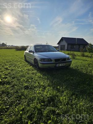 Pelēks Volvo S60 2001 Rīga, ar dzinēja tilpumu 2.40 L un nobraukumu 411 tūkst. km par 550 €, foto 11 vietnē AUTOMOTO.COM.LV