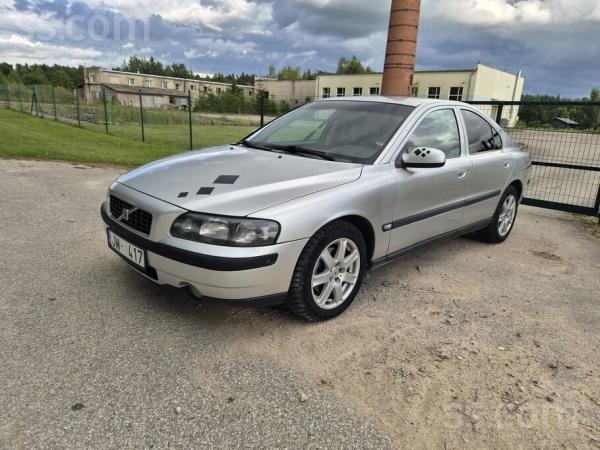 Pelēks Volvo S60 2001 Rīga, ar dzinēja tilpumu 2.40 L un nobraukumu 285 tūkst. km par 998 €, foto 1 vietnē AUTOMOTO.COM.LV