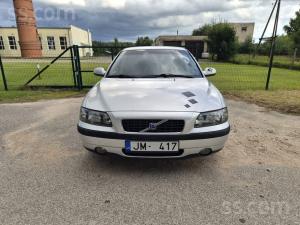 Grey Volvo S60 2001 in Riga, with an engine capacity of 2.40 L and mileage of 285 thousand km for 998 €, photo 3 on AUTOMOTO.COM.LV