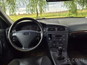 Grey Volvo S60 2001 in Riga, with an engine capacity of 2.40 L and mileage of 285 thousand km for 998 €, photo 11 on AUTOMOTO.COM.LV