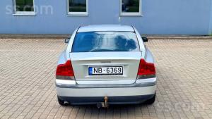 Grey Volvo S60 2001 in Cesis, with an engine capacity of 2.40 L and mileage of 412 thousand km for 1550 €, photo 7 on AUTOMOTO.COM.LV