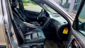 Grey Volvo S60 2001 in Cesis, with an engine capacity of 2.40 L and mileage of 412 thousand km for 1550 €, photo 11 on AUTOMOTO.COM.LV