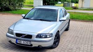 Grey Volvo S60 2001 in Cesis, with an engine capacity of 2.40 L and mileage of 412 thousand km for 1550 €, photo 15 on AUTOMOTO.COM.LV