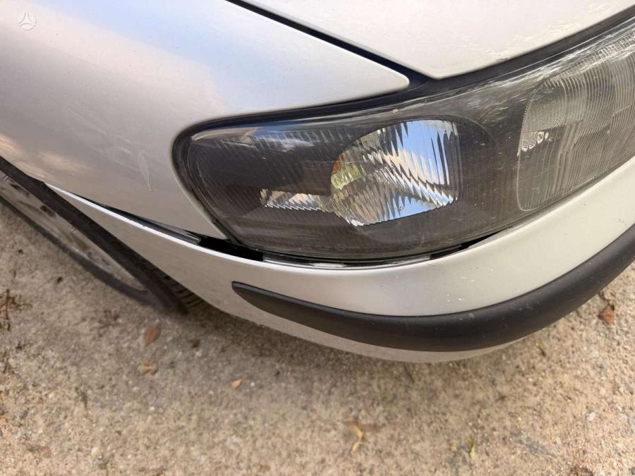Grey Volvo S60 2001 in Vilnius, with an engine capacity of 2.40 L and mileage of 503 thousand km for 800 €, photo 6 on AUTOMOTO.COM.LV