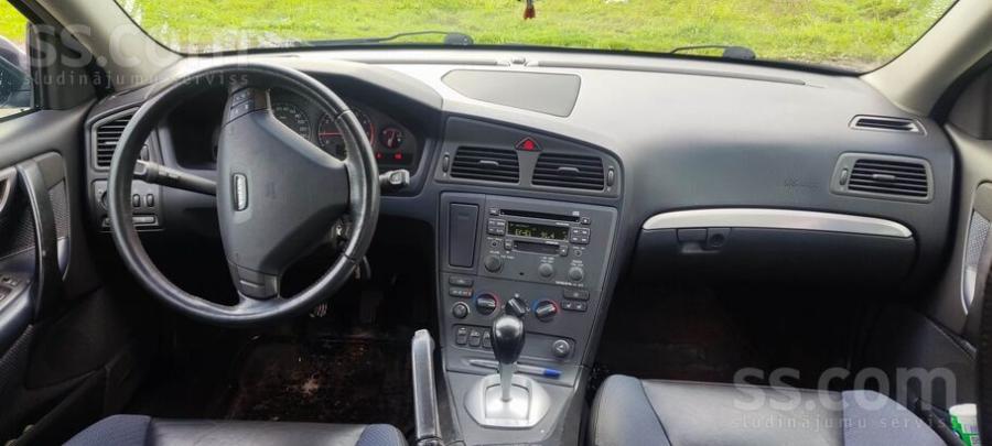 Pelēks Volvo S60 2001 Rēzekne, ar dzinēja tilpumu 2.40 L un nobraukumu 250 tūkst. km par 1600 €, foto 5 vietnē AUTOMOTO.COM.LV