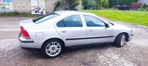Pelēks Volvo S60 2001 Rēzekne, ar dzinēja tilpumu 2.40 L un nobraukumu 250 tūkst. km par 1600 €, foto 8 vietnē AUTOMOTO.COM.LV