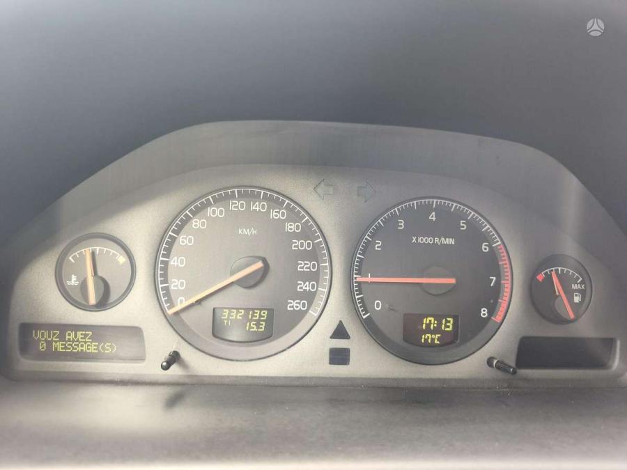 Серый Вольво С60 2001 в Шяуляй, объемом двигателя 2.44 л и пробегом 330 тыс. км за 1300 €, фото 16 на AUTOMOTO.COM.LV