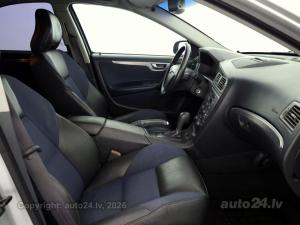 Pelēks Volvo S60 2002 Tallina, ar dzinēja tilpumu 2.40 L un nobraukumu 366 tūkst. km par 1199 €, foto 6 vietnē AUTOMOTO.COM.LV