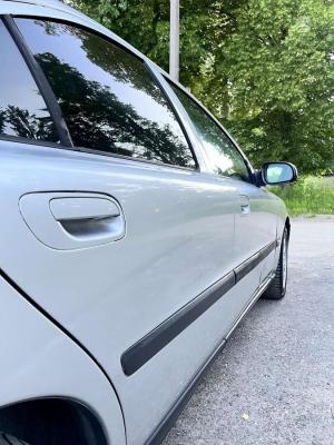 Grey Volvo S60 2002 in Vilnius, with an engine capacity of 2.40 L and mileage of 400 thousand km for 750 €, photo 9 on AUTOMOTO.COM.LV