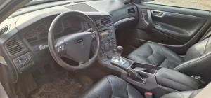 Pelēks Volvo S60 2002 Valmiera, ar dzinēja tilpumu 2.40 L un nobraukumu 296 tūkst. km par 1550 €, foto 9 vietnē AUTOMOTO.COM.LV