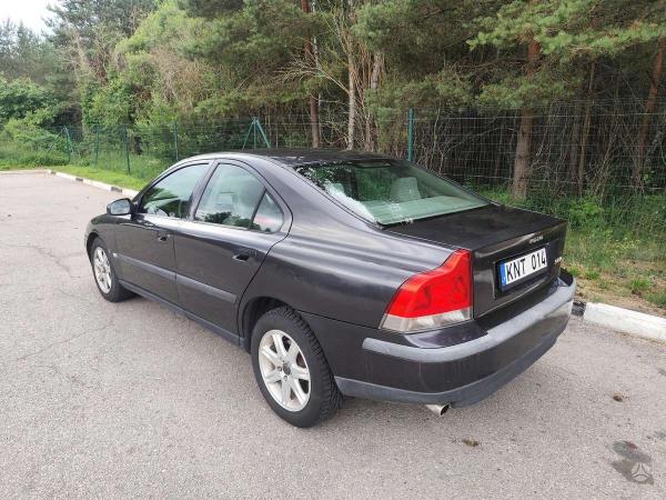 Pelēks Volvo S60 2002 Kuršėnai, ar dzinēja tilpumu 2.40 L un nobraukumu 396 tūkst. km par 400 €, foto 5 vietnē AUTOMOTO.COM.LV