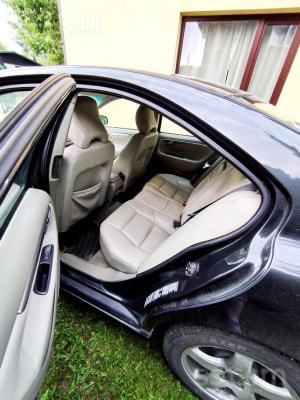 Pelēks Volvo S60 2002 Ogre, ar dzinēja tilpumu 2.50 L un nobraukumu 258 tūkst. km par 2300 €, foto 8 vietnē AUTOMOTO.COM.LV