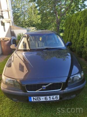 Pelēks Volvo S60 2002 Ogre, ar dzinēja tilpumu 2.50 L un nobraukumu 258 tūkst. km par 2300 €, foto 9 vietnē AUTOMOTO.COM.LV