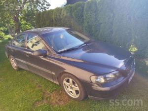 Pelēks Volvo S60 2002 Ogre, ar dzinēja tilpumu 2.50 L un nobraukumu 258 tūkst. km par 2300 €, foto 10 vietnē AUTOMOTO.COM.LV