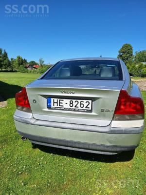 Grey Volvo S60 2002 in Valmiera, with an engine capacity of 2.40 L and mileage of 269 thousand km for 2150 €, photo  on AUTOMOTO.COM.LV