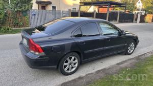 Grey Volvo S60 2002 in Jurmala, with an engine capacity of 2.40 L and mileage of 440 thousand km for 1900 €, photo 4 on AUTOMOTO.COM.LV