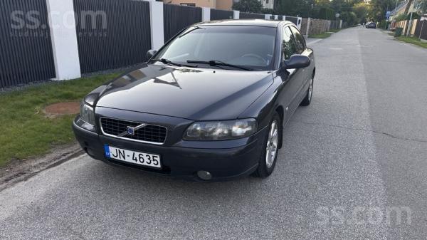 Pelēks Volvo S60 2002 Jūrmala, ar dzinēja tilpumu 2.40 L un nobraukumu 440 tūkst. km par 1900 €, foto 4 vietnē AUTOMOTO.COM.LV