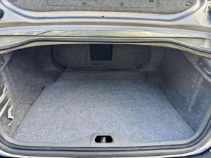 Grey Volvo S60 2002 in Vilnius, with an engine capacity of 2.40 L and mileage of 295 thousand km for 1700 €, photo 14 on AUTOMOTO.COM.LV