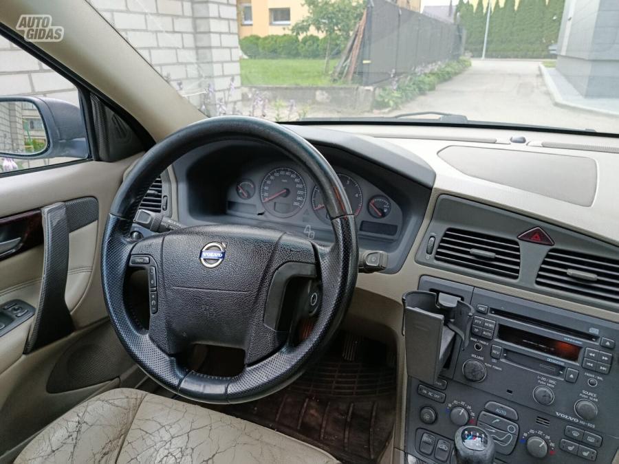 Серый Вольво С60 2002 в Шяуляй, объемом двигателя 2.40 л и пробегом 411 тыс. км за 1200 €, фото 13 на AUTOMOTO.COM.LV
