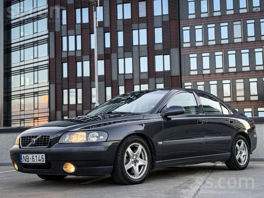 Серый Вольво С60 2002 в Рига, объемом двигателя 2.40 л и пробегом 257 тыс. км за 2000 €, фото 3 на AUTOMOTO.COM.LV