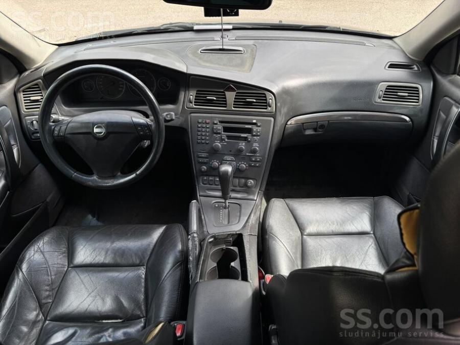 Pelēks Volvo S60 2002 Rīga, ar dzinēja tilpumu 2.40 L un nobraukumu 450 tūkst. km par 1290 €, foto 10 vietnē AUTOMOTO.COM.LV