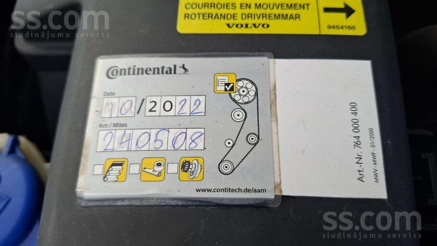 Pelēks Volvo S60 2002 Daugavpils, ar dzinēja tilpumu 2.40 L un nobraukumu 288 tūkst. km par 1200 €, foto 9 vietnē AUTOMOTO.COM.LV