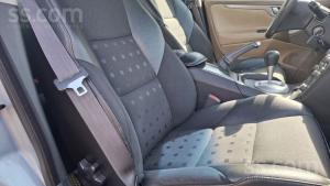 Pelēks Volvo S60 2002 Daugavpils, ar dzinēja tilpumu 2.40 L un nobraukumu 288 tūkst. km par 1200 €, foto 12 vietnē AUTOMOTO.COM.LV