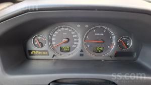 Pelēks Volvo S60 2002 Daugavpils, ar dzinēja tilpumu 2.40 L un nobraukumu 288 tūkst. km par 1200 €, foto 15 vietnē AUTOMOTO.COM.LV