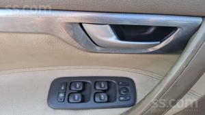 Pelēks Volvo S60 2002 Daugavpils, ar dzinēja tilpumu 2.40 L un nobraukumu 288 tūkst. km par 1200 €, foto 20 vietnē AUTOMOTO.COM.LV
