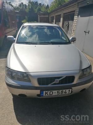 Серый Вольво С60 2002 в Рига, объемом двигателя 2.40 л и пробегом 310 тыс. км за 1500 €, фото  на AUTOMOTO.COM.LV
