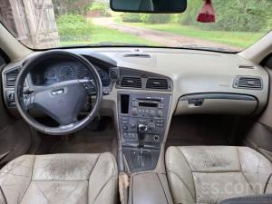 Grey Volvo S60 2002 in Riga, with an engine capacity of 2.40 L and mileage of 413 thousand km for 1350 €, photo 7 on AUTOMOTO.COM.LV