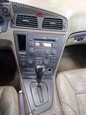 Grey Volvo S60 2002 in Riga, with an engine capacity of 2.40 L and mileage of 413 thousand km for 1350 €, photo 10 on AUTOMOTO.COM.LV